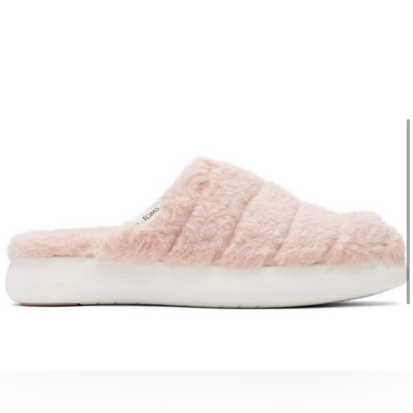 Toms | Shoes | Toms Alpargata Mallow Mule Fluff Slippers Size 65 | Poshmark